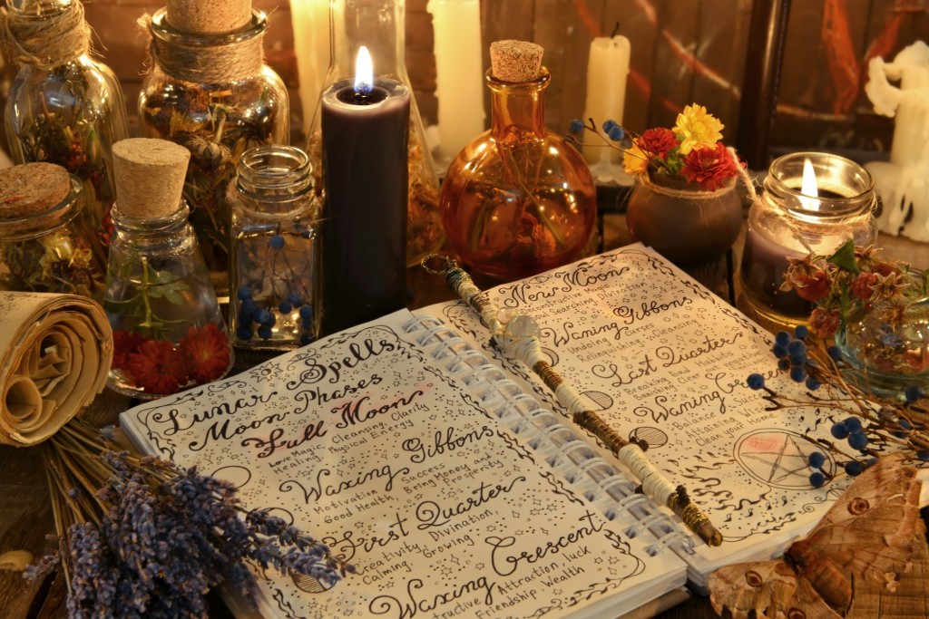 7 Easy Spells for Beginner Witches